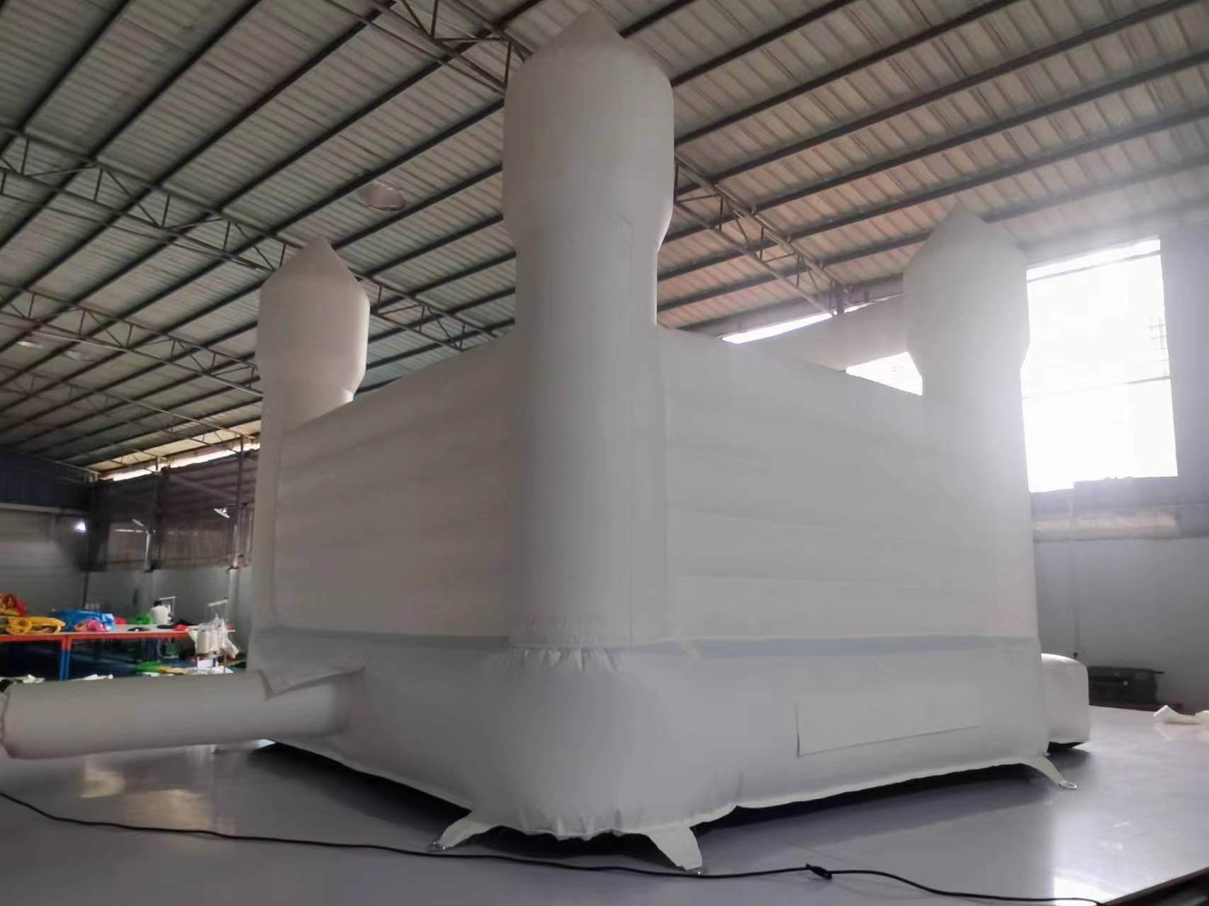 Inflatable White Bounce House with Blower - Minyefun